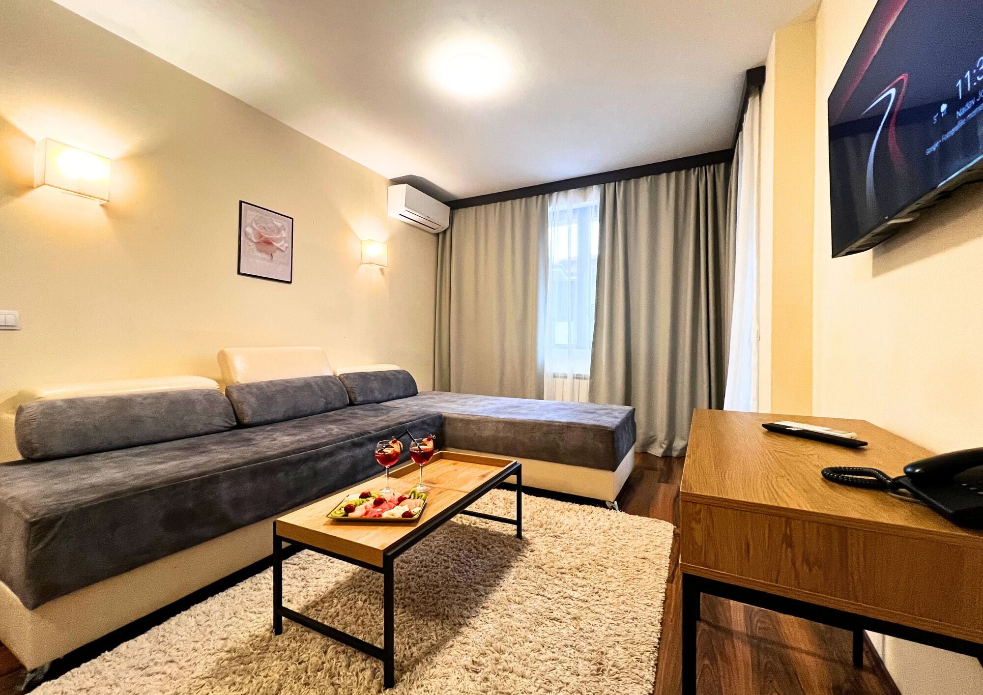 Apartamento, 2 quartos, cozinha americana (Free Mineral Pool, Saunas, Steam bath) | Frigobar, escrivaninha, quartos à prova de som, berços grátis