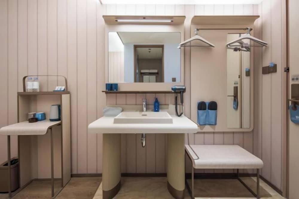 Hanting Express (Yangzhou Wenchang Ge) - Yangzhou