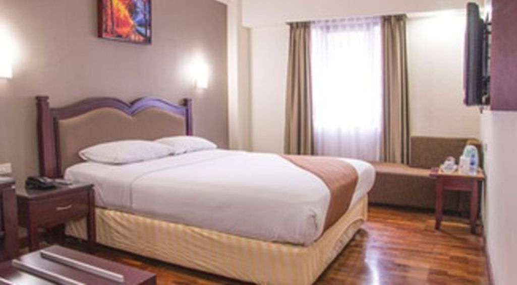 Cofre no quarto, secretária, camas desdobráveis, Wi-fi grátis 