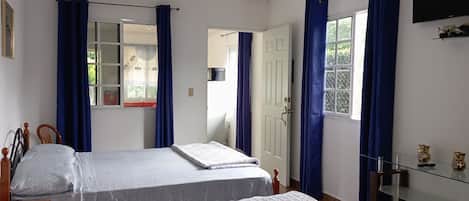 Apartamento, vista para o jardim, junto à piscina | Minibar, secretária, cortinas/cortinados opacos, Wi-fi grátis