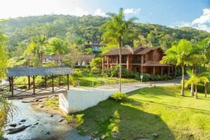 Terrenos do alojamento