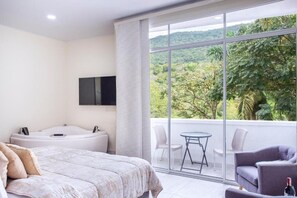 Quarto júnior | Cofres nos quartos, Wi-Fi de cortesia, roupa de cama