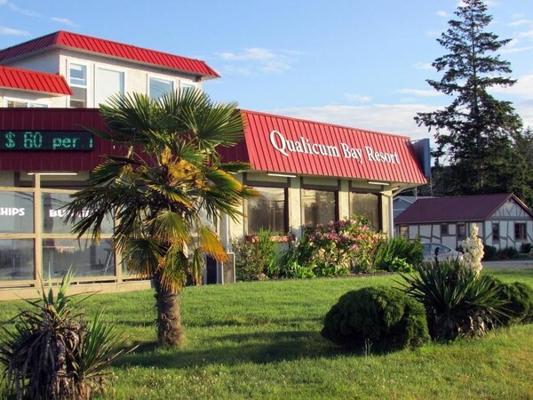 Qualicum Bay Resort - British Columbia