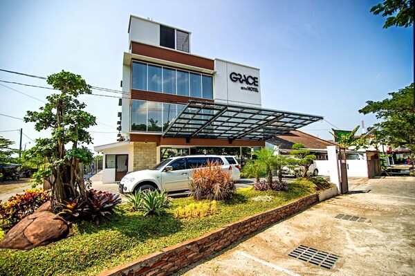 Grace Setia Hotel - Surabaya