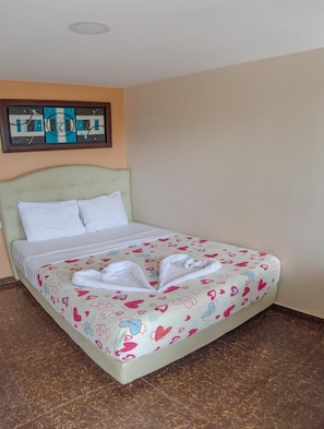 Cofre no quarto, Wi-fi grátis, roupa de cama fornecida 