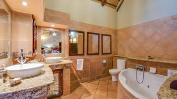 Suite Lua de Mel | 1 quarto, secretária, quartos insonorizados, Wi-fi grátis