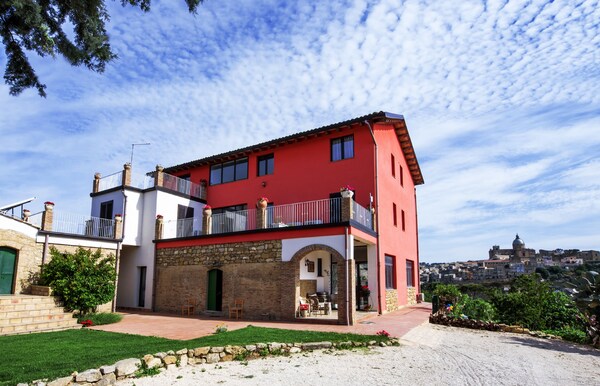 La Casa Rossa Country House - Provincia di Enna
