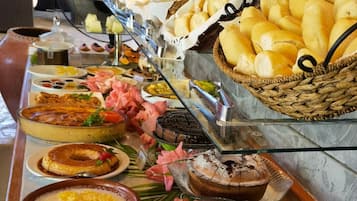 Pequeno-almoço tipo buffet diário incluído