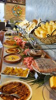 Café da manhã com buffet grátis todos os dias