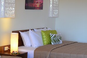 Villa Superior, vista para o mar | Minibar, secretária, berços/camas para crianças grátis, Wi-fi 