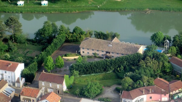 N'atura Hôtel - Aire-sur-l'Adour