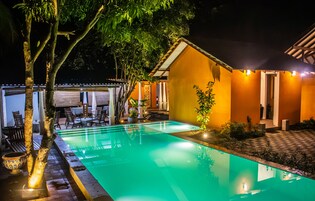 Quarto Duplo Deluxe, 2 quartos, terraço, vista para o jardim | Piscina exterior | Piscina exterior 