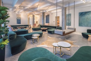 Lounge no hall