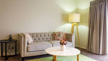 Suite, 1 quarto | 1 quarto, roupa de alta qualidade, secretária