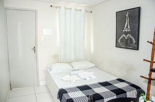 Quarto casal ou duplo econômico, 1 quarto | Wi-Fi de cortesia