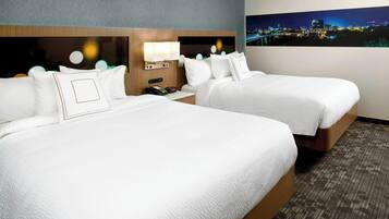 1 quarto, secretária, secretária adequada para computadores portáteis