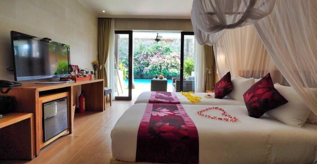 Minibar, cofre com capacidade para portátil 