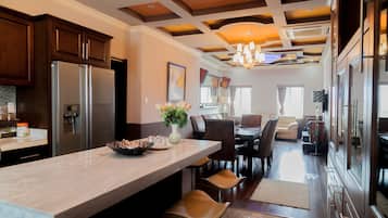 Cobertura, vista para a cidade | Cozinha privada