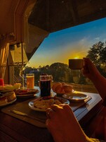 Café da manhã e jantar