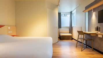 Secretária, cortinas/cortinados opacos, quartos insonorizados
