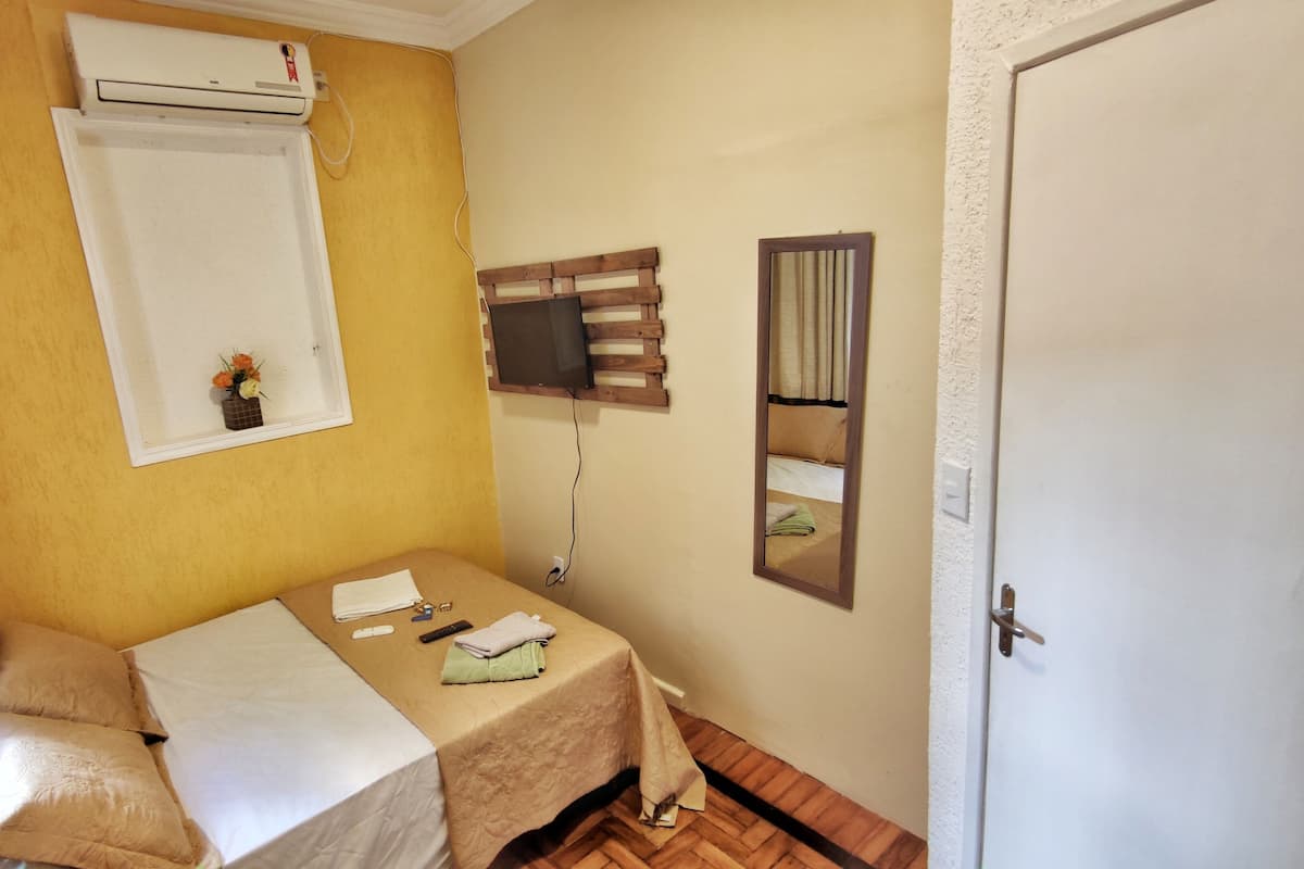 Quarto casal elite | Wi-Fi de cortesia, roupa de cama