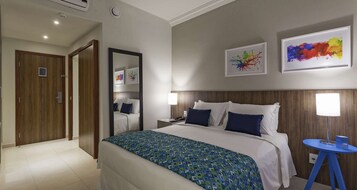 Quarto standard, 1 cama casal Box | Cofres nos quartos, escrivaninha, Wi-Fi de cortesia, roupa de cama