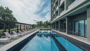 Piscina exterior