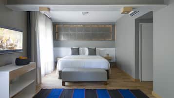 Suíte estúdio júnior | Roupas de cama premium, camas com colchões pillow-top, frigobar
