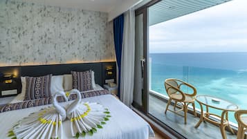Quarto Duplo Premium, varanda, vista para o mar | 1 quarto, roupa de alta qualidade, minibar, cofre no quarto