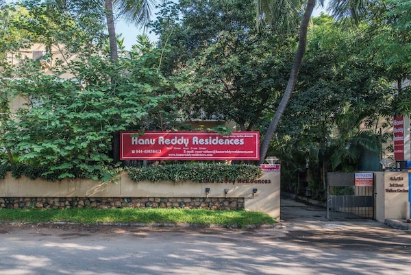 Hanu Reddy Residences Wallace Garden - Chennai