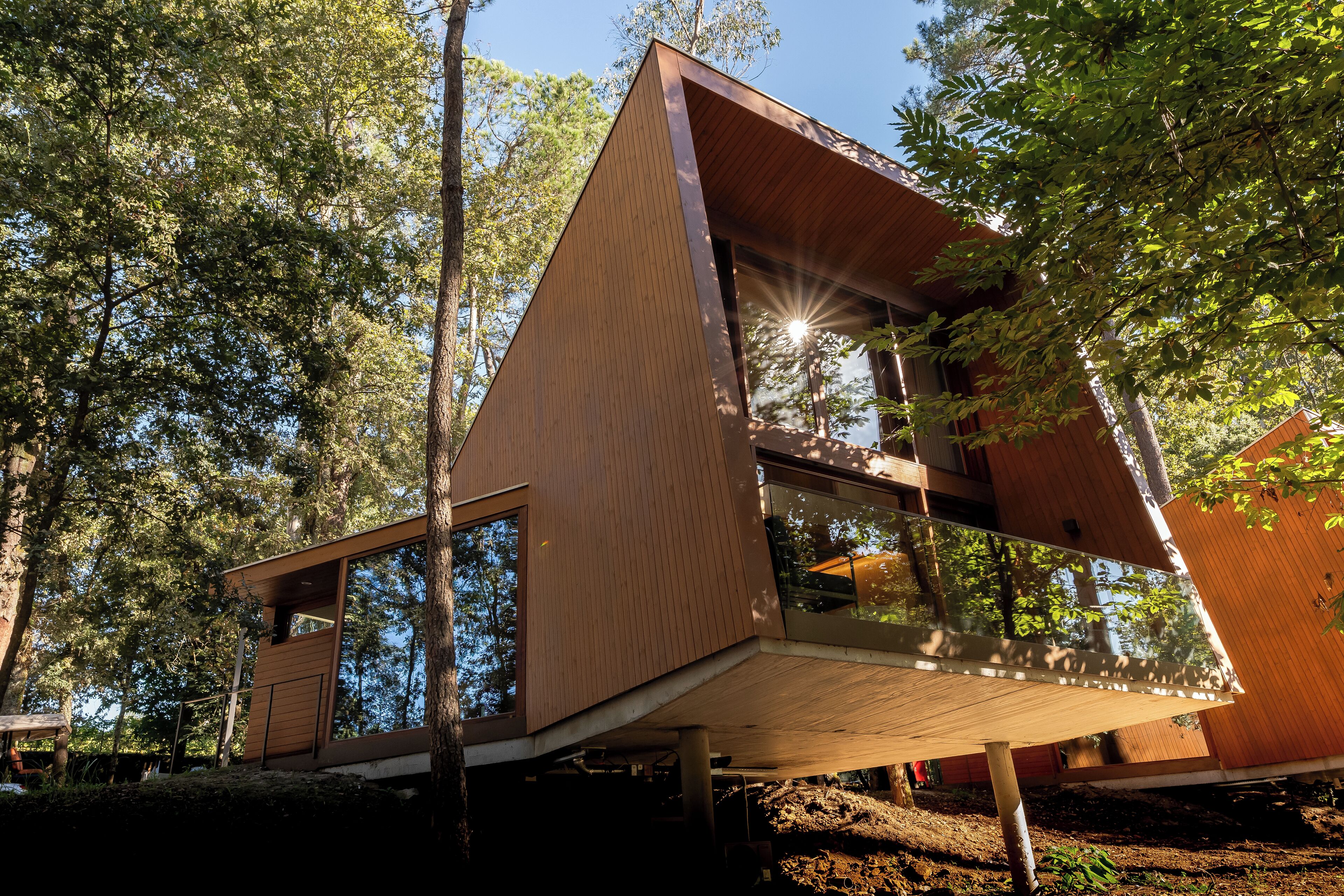 Bangalô | Frigobar, cofres nos quartos, escrivaninha, quartos à prova de som