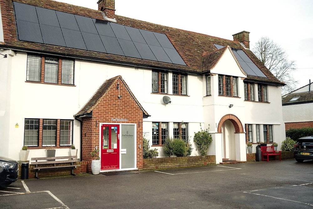 Red Mullions Guest House - Oxfordshire