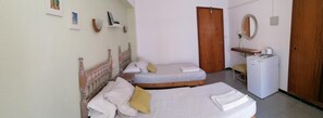 Cofres nos quartos, individualmente decorados
