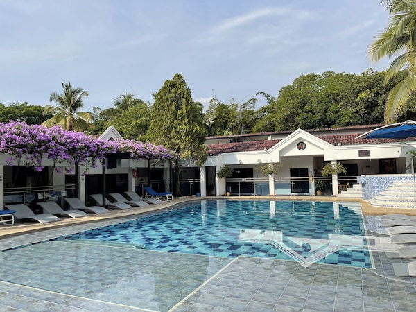 Hotel Boutique Villa Valeria - Melgar