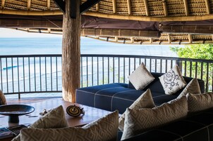 Vila, 4 quartos, piscina particular, vista para o oceano (Bajau) | Área de estar