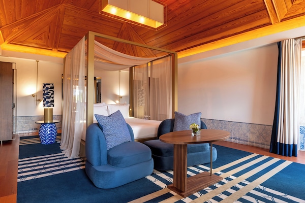 Suite (Governor) | Roupa de alta qualidade, minibar, cofre no quarto, secretária