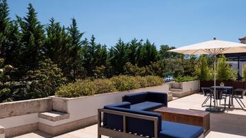 Suite (Princess) | Roupa de alta qualidade, minibar, cofre no quarto, secretária