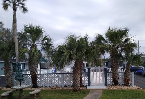 Gulf Coast Inn Reviews, Deals & Photos 2024 - Expedia