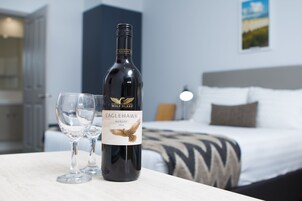 Quarto Twin Executivo, kitchenette | Roupa de alta qualidade, quartos insonorizados, ferro/tábua de engomar 