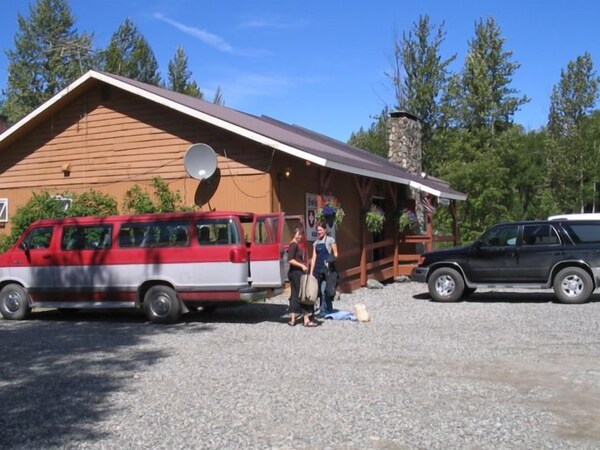 Swiss Alaska Inn - Alaska