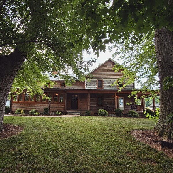 Silver Lake Bed And Breakfast - Harrisonburg, VA