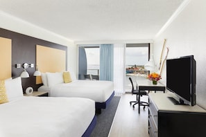 Cofre no quarto, secretária