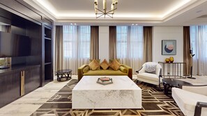 Suíte (Budden) | Roupas de cama premium, frigobar, cofres nos quartos, escrivaninha