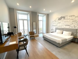 Suite Deluxe Superior | Secretária, secretária adequada para computadores portáteis 