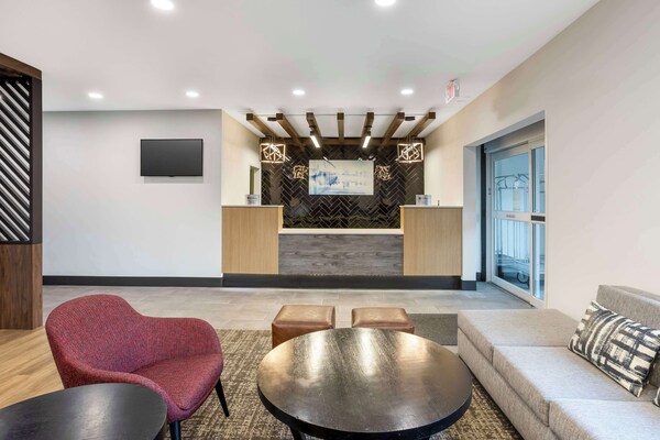 Best Western Plus Columbia Inn - Columbia, MO