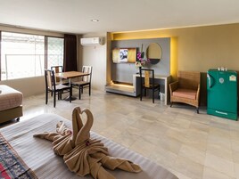 Frigobar, escrivaninha, Wi-Fi de cortesia