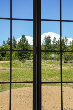 Quarto Standard, 1 cama queen-size | Vista para a montanha