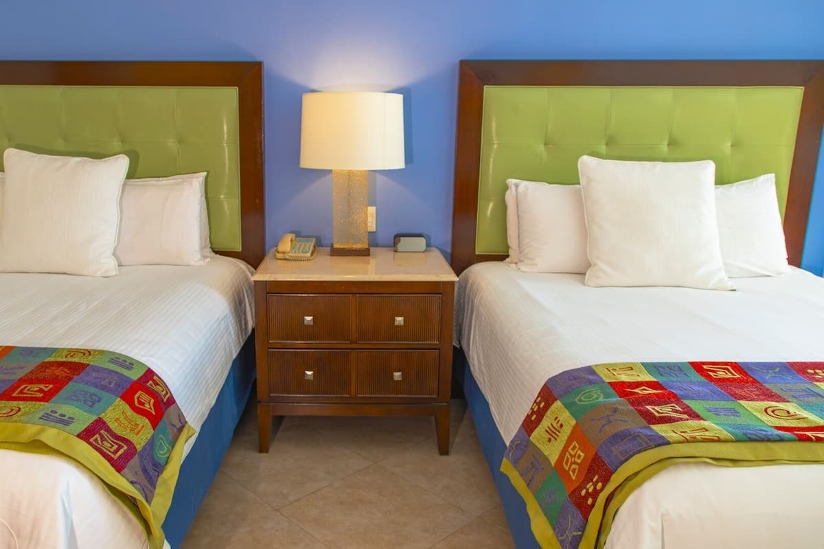 Quarto casal superluxo, vista para o campo de golfe | 1 quarto, roupas de cama premium, cofres nos quartos