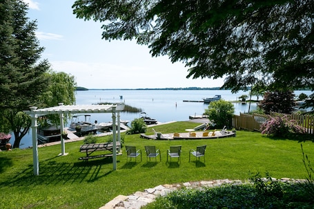 EspaƧo exterior para casamentos. The Cove Inn