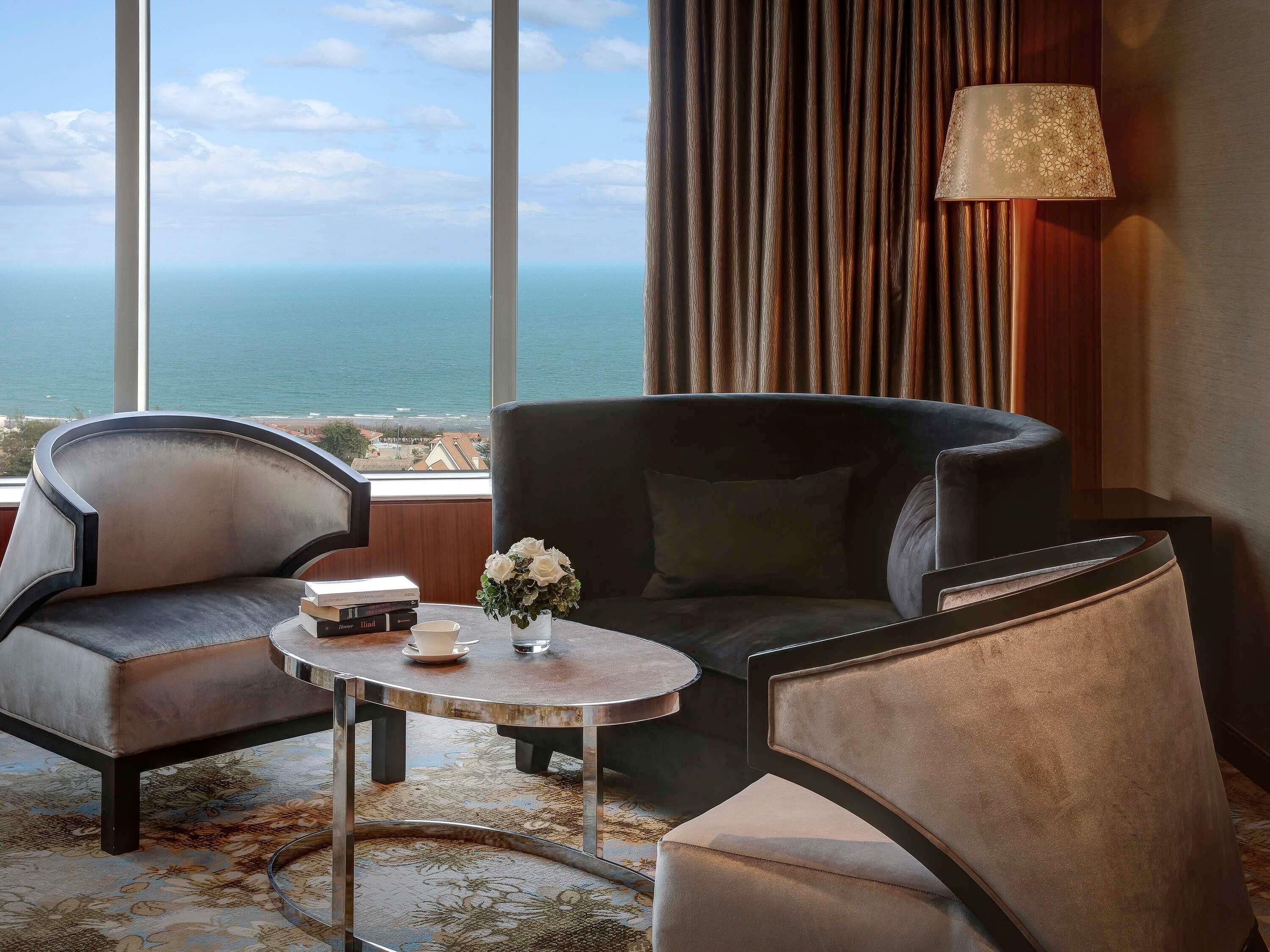 Suíte família, 2 quartos, acesso ao Club Lounge | 1 quarto, roupas de cama premium, frigobar, cofres nos quartos